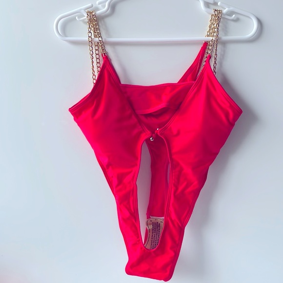 imOgen | Swim | Nwt Cut Out Swimsuit Red Gold Chain Monokini Bodysuit ...